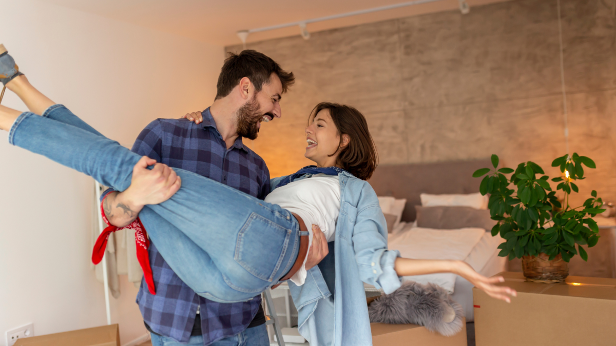 Just Got Married? Here’s How to Combine Finances Without the Stress